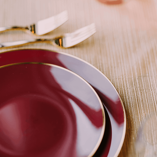 Elegant Plastic Plates