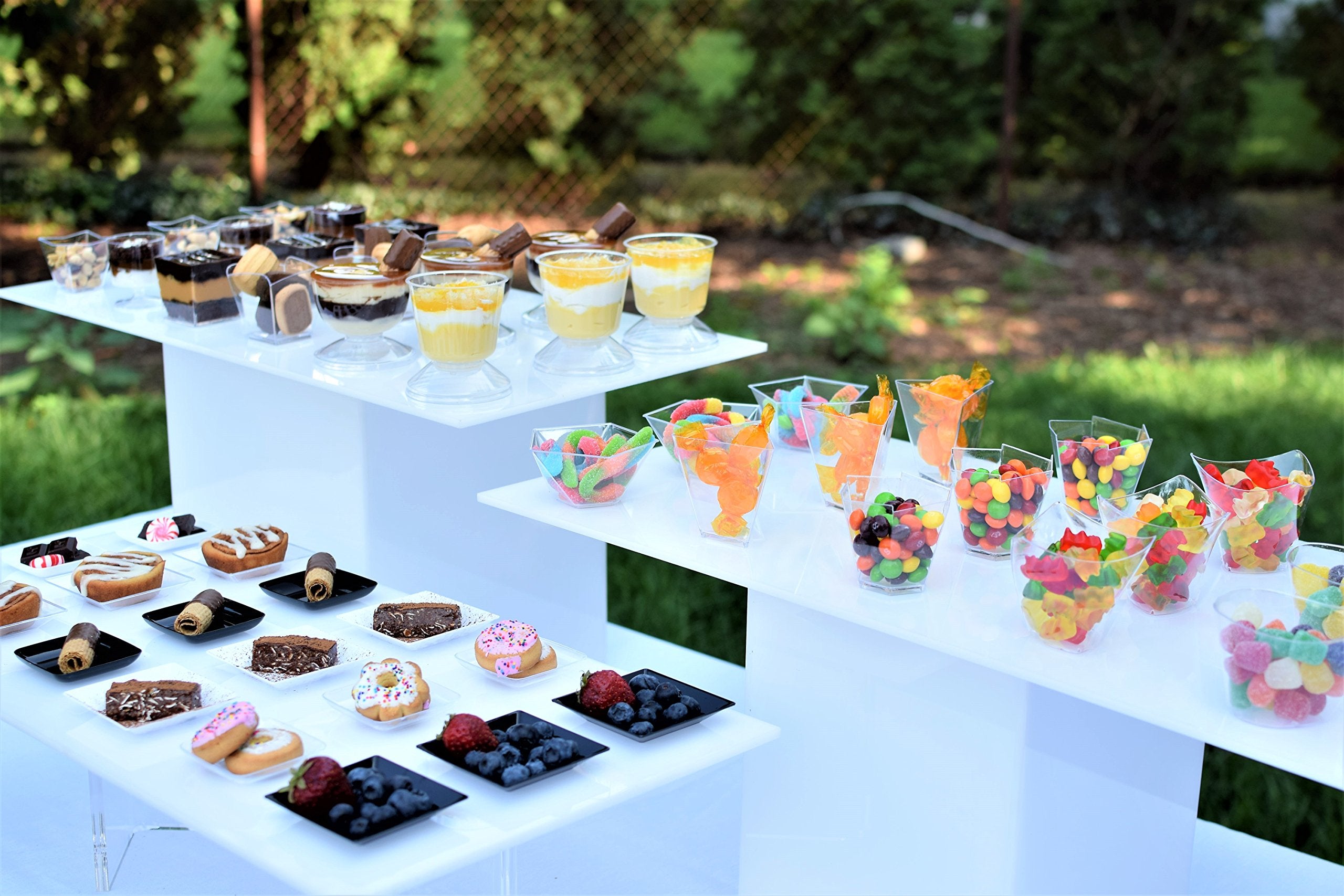 Square miniature with curved edges